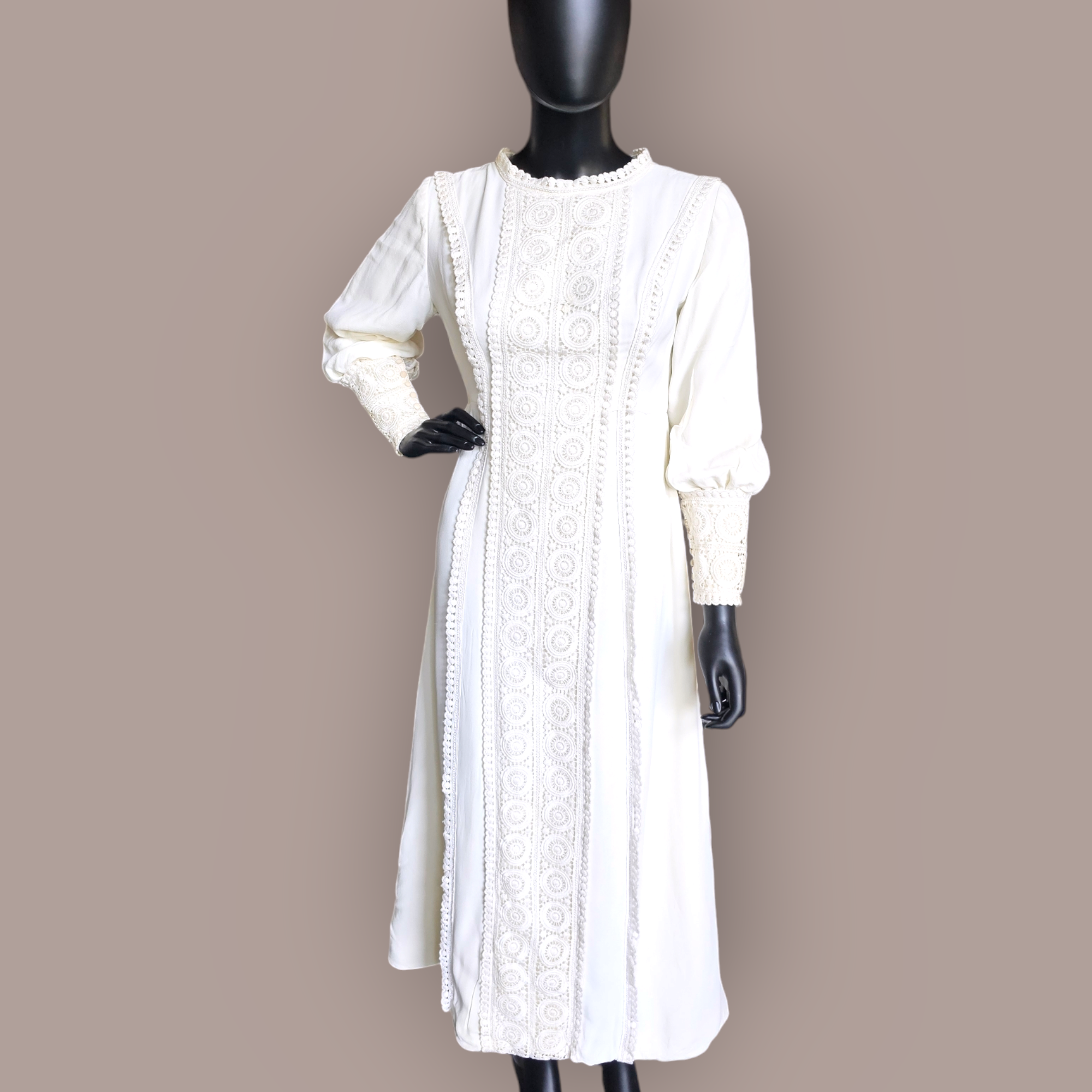 Vintage Boho Pinwheel Crochet Wedding Gown – Arabella Bridal